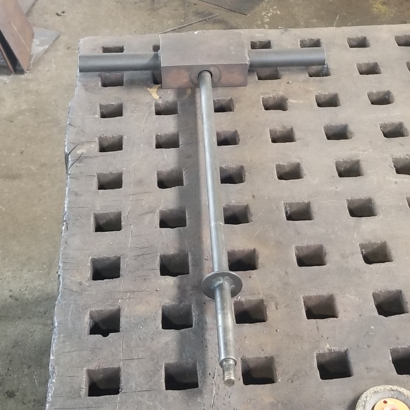SHEAR PIN EXTRACTOR - Montgomery Industries