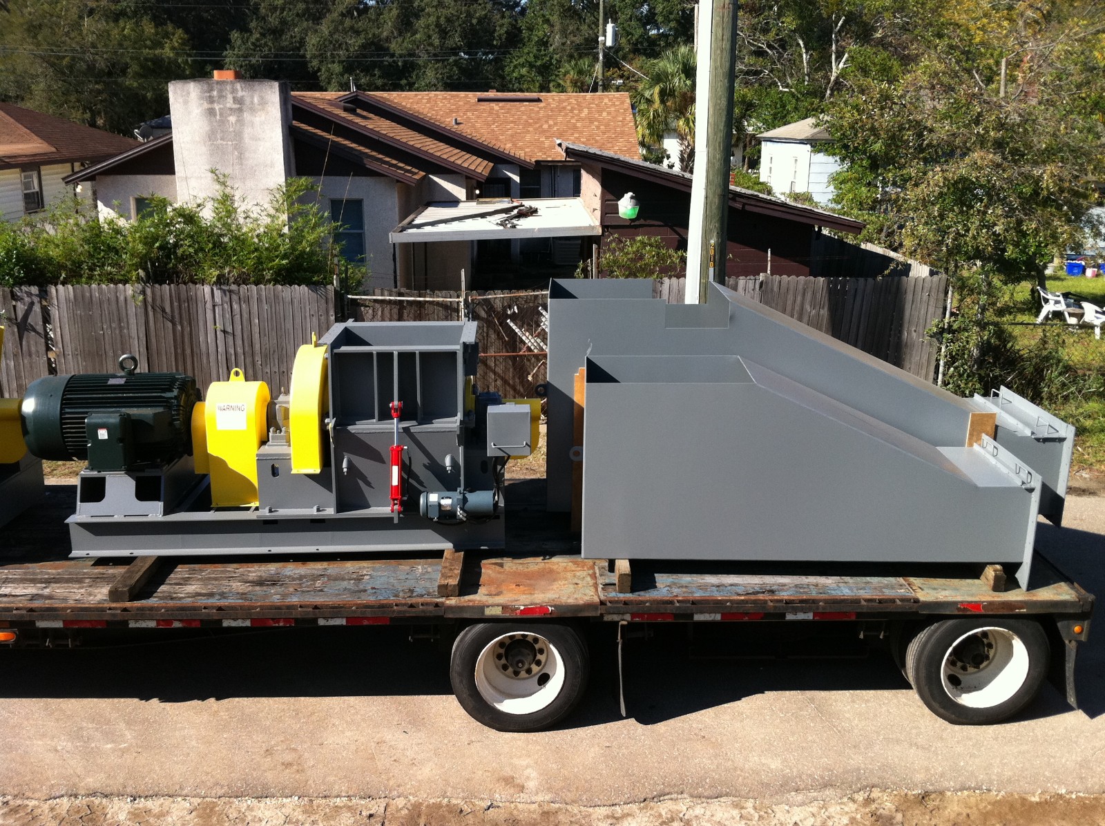 Feed Hoppers - Montgomery Industries