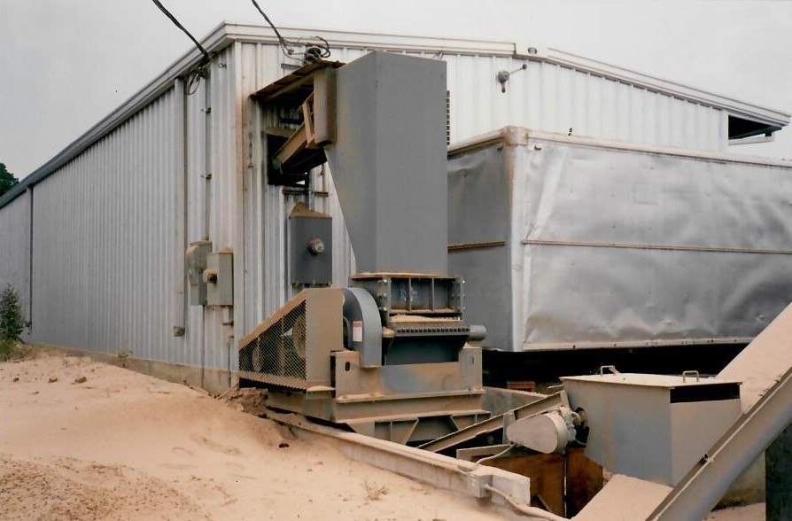 Feed Hoppers - Montgomery Industries